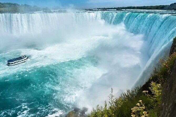 Niagara in a Glimpse with Boat & Much More (USA Side) - Raging Rapids & Luna Island