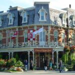 Niagara-on-the-Lake: Guided Vehicle Tour Prettiest Town in Canada - Practical Details and Considerations