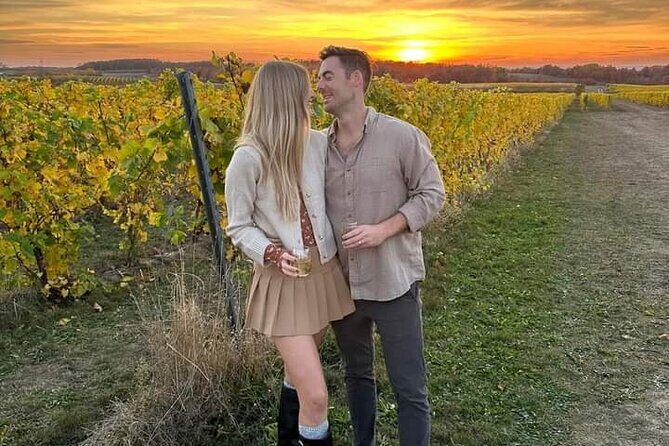 NON-BUS 2 couple / 4 person Traverse City Old Mission Wine Tour - What You Can Expect at Each Stop