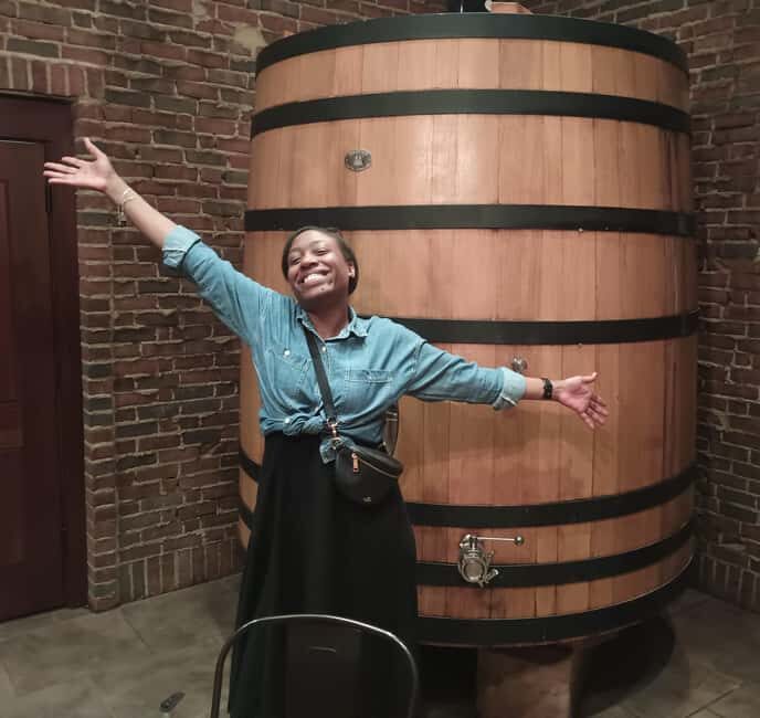 NON BUS White Wine Lover Old Mission Traverse City Wine Tour - The Itinerary in Detail