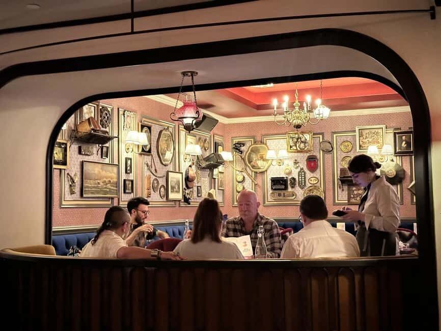 NYC Bar Tour: Gangsters, Heroes + Bright Lights of Broadway - An In-Depth Look at the NYC Bar Tour Experience