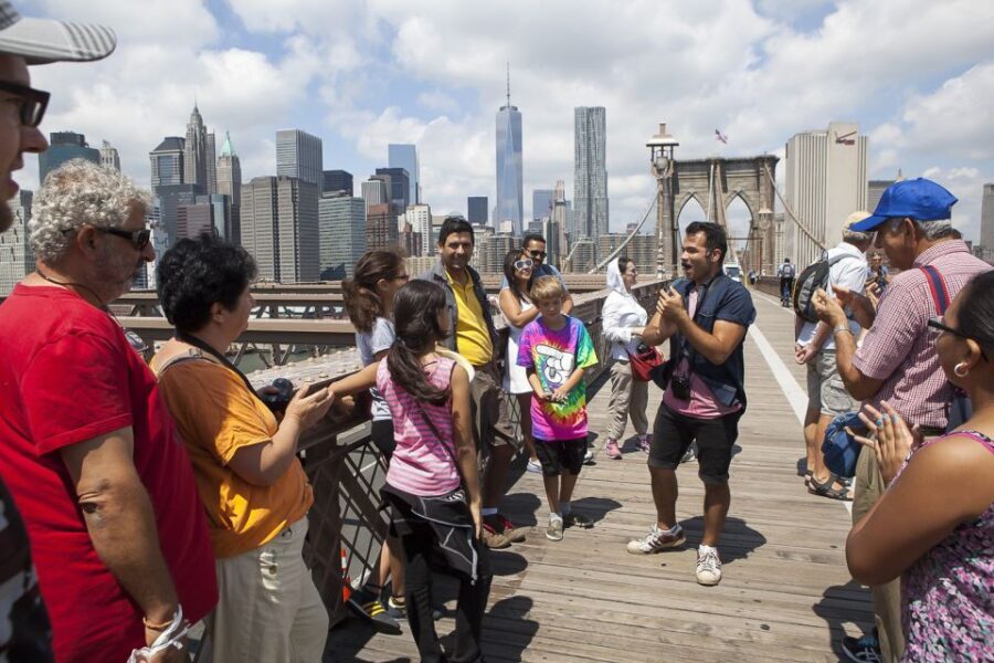 NYC: Brooklyn Bridge and Dumbo District Walking Tour - What to Expect During the Tour
