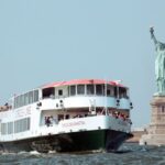 NYC: Circle Line 1.5-Hr Landmarks Skip-The-Box-Office Cruise - The Experience: Views, Guides, and Atmosphere