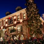 NYC: Dyker Heights and NYC Holiday Lights Luxury Bus Tour - Highlights of the Tour