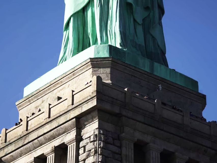 NYC: Ellis Island Private Tour with Liberty Island Access - What You Can Expect in Practice