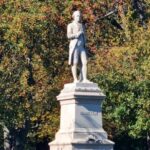 NYC: English or German Central Park Bike Tour & eBike Option - A Breakdown of the Itinerary