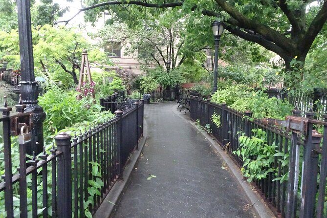 NYC Greenwich Village Self-Guided Walking Tour & Scavenger Hunt - Authentic Perspectives from Participants