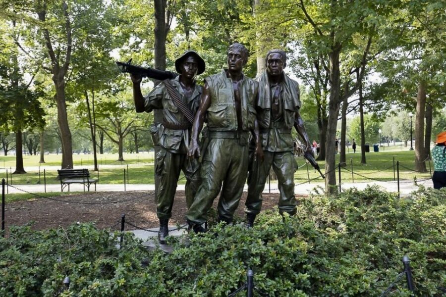 NYC: Philadelphia, Washington DC & Amish Country 2-Day Tour - The Practicalities: Transport, Accommodation, and Cost
