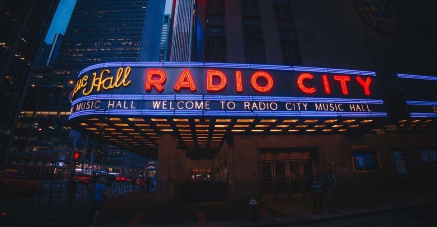 NYC: Radio City Music Hall Tour Experience - What Makes the Tour Stand Out?