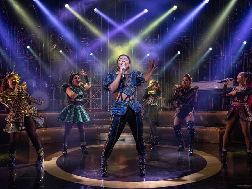 NYC: SIX the Musical on Broadway - A Closer Look at the Show