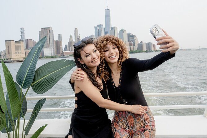 NYC Sunset Cruise Experience the City Twilight Magic - Who Should Take This Cruise?