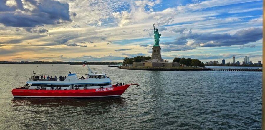 NYC Sunset, Music & Statue of Liberty Sightseeing Cruise - What to Expect from the Cruise Experience