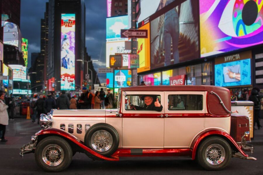 NYC: Vintage Car Midtown Manhattan Tour - Who Is This Tour Best For?