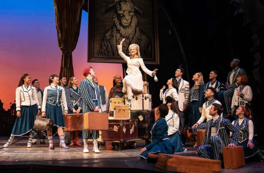 NYC: Wicked The Musical on Broadway - Who Will Love This Tour?