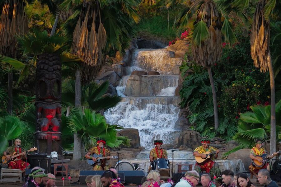 Oahu: Chief's Luau Dinner Show - Authenticity and Value