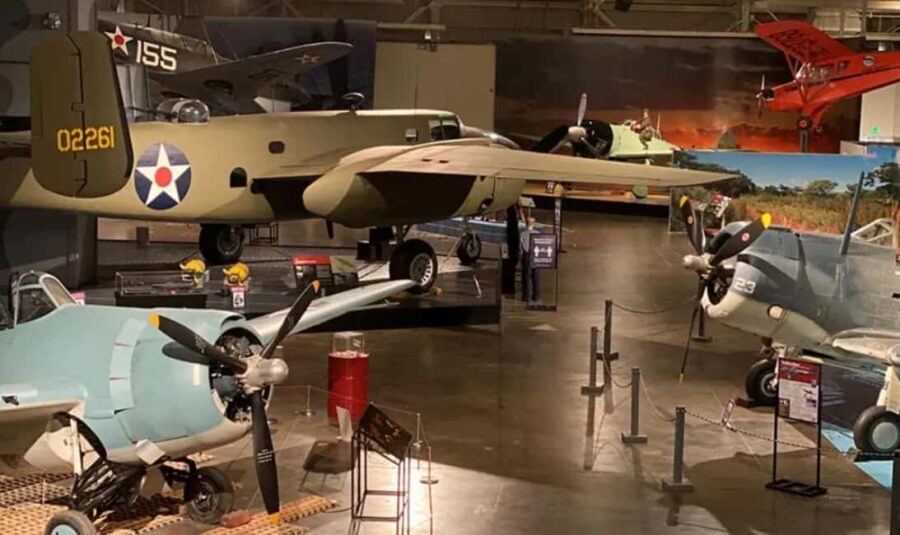 Oahu: Pearl Harbor Aviation Museum Entry & Hangar Tour - Exploring the Pearl Harbor Aviation Museum