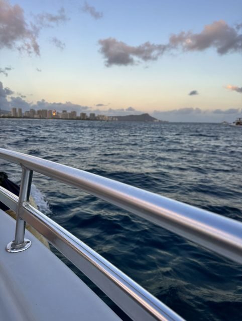 Oahu: Waikiki Fireworks Boat Cruise from Oahu - The Experience: A Detailed Look