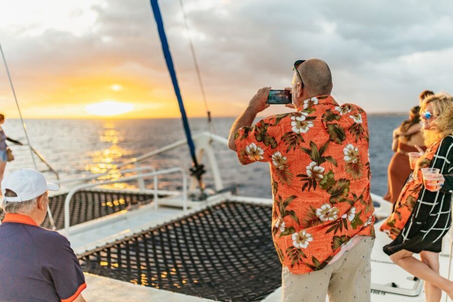 Oahu: Waikiki Sunset Catamaran Cocktail Cruise - The Value and Overall Experience