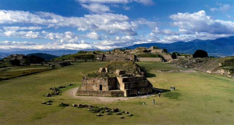 Oaxaca de Juarez: Monte Alban Half-Day Tour - The Itinerary in Detail