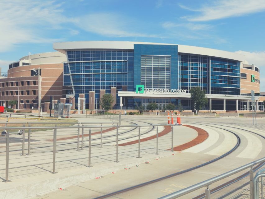 Oklahoma City: Oklahoma City Thunder Basketball Game Ticket - What You Can Expect from a Thunder Game Ticket