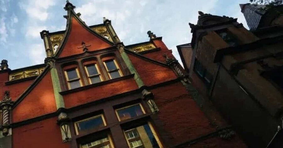 Old Louisville: Paranormal Buff Supernatural Tour with Beer - Who Should Consider This Tour?