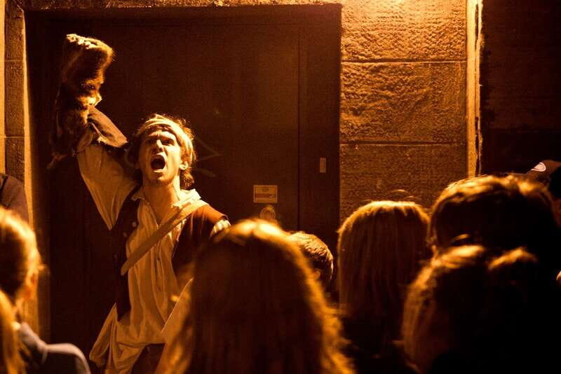 Old Montreal: Traditional Ghost Walk of the Haunted City - Guides: The Heart of the Experience
