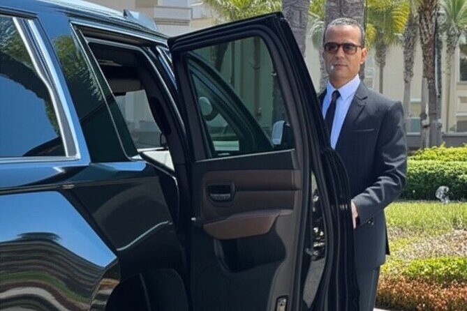 Orlando: MCO Airport Private Transfer to Downtown (Special Offer) - Vehicle & Capacity