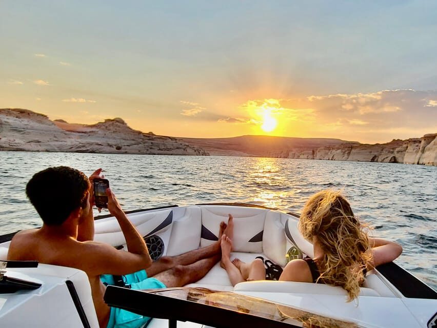 Page: Antelope Canyon Boat Tour with Lake Powell & Glen Dam - The Stops: Glen Canyon Dam and Antelope Canyon