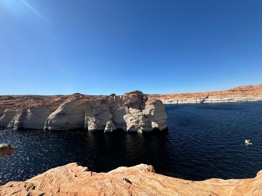 Page: Lake Powell Kayak & Water Antelope Canyon Hiking Tour - What You Can Expect from the Tour