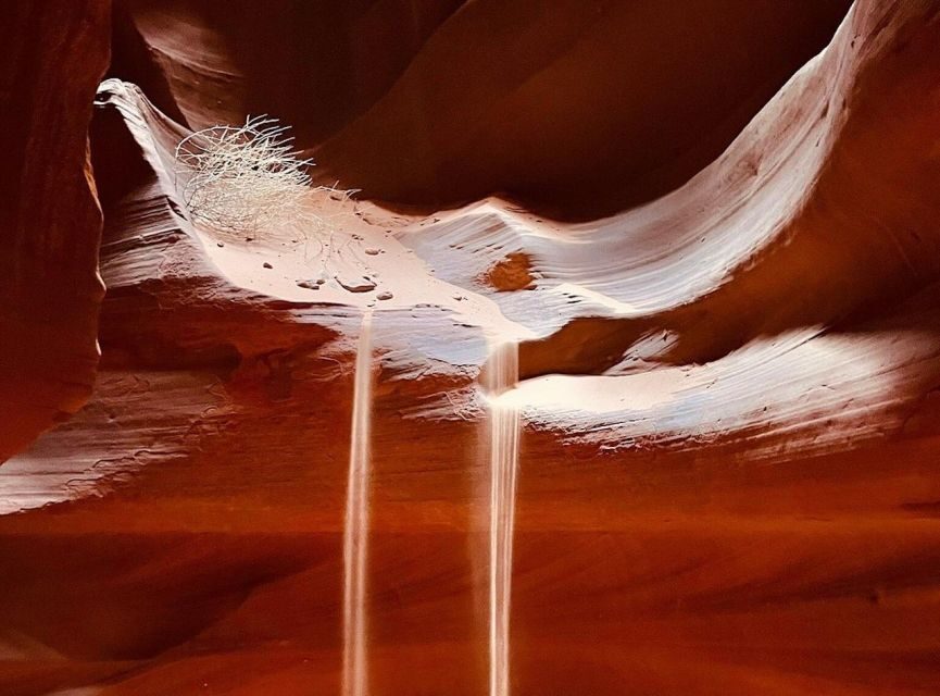 Page: Upper and Lower Antelope Canyons Guided Tour - What Makes This Tour Stand Out