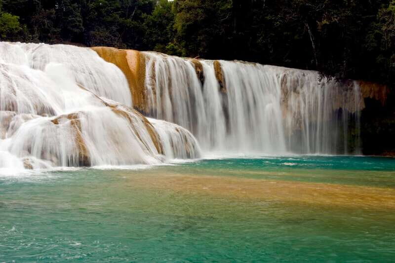 Palenque: Agua Azul, Misol-Ha and Palenque Ruins Day Tour - Natural Wonder: Misol-Ha Cascades