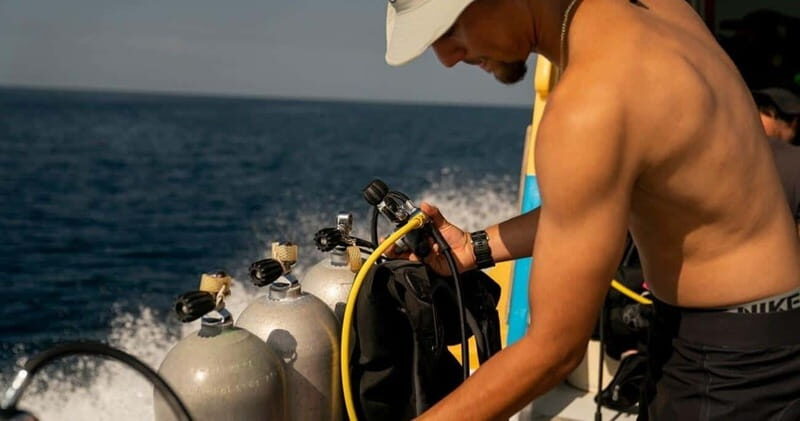 Playa del Carmen: Refresher Dive - Whats Included and Whats Not