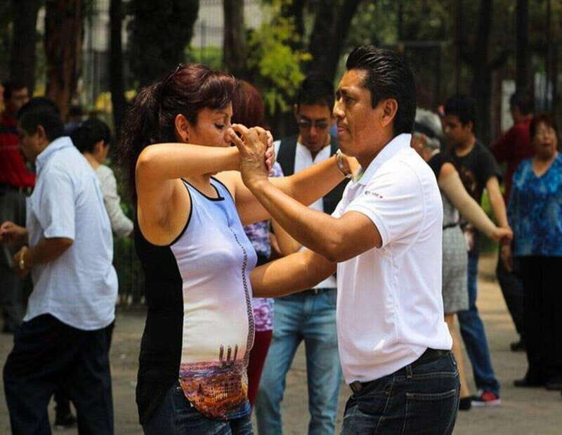 Playa del Carmen: Salsa/Bachata Group Class - The Environment and Experience