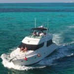 Playa Mujeres rent a Yacht 4hrs with Food and drinks aboard CA55 - Food and Beverages: A Mexican Feast at Sea
