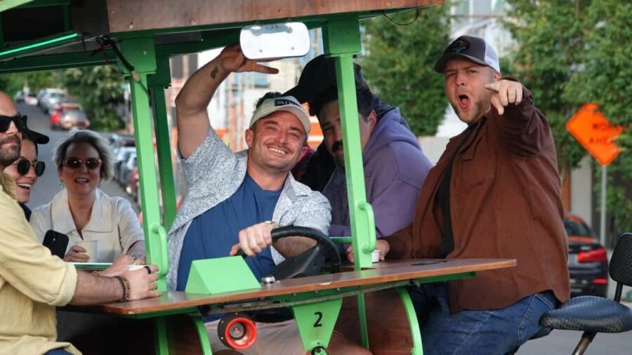 Portland: Private or Shared Party Bike Pub Crawl - The Sum Up