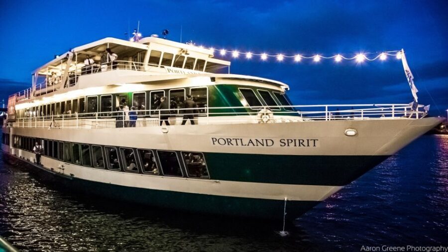 Portland: Willamette River 2.5-hour Dinner Cruise - Who Will Enjoy This Cruise?