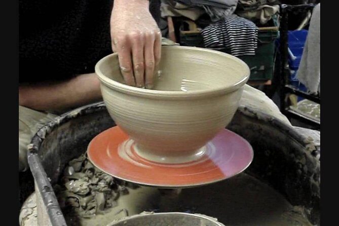 Pottery wheel class in Toronto Bay&Dundas - Who Will Love This Experience?
