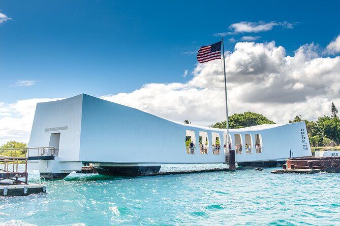 Premier Pearl Harbor and Hawaii Kingdom History Tour - Transportation and Group Dynamics
