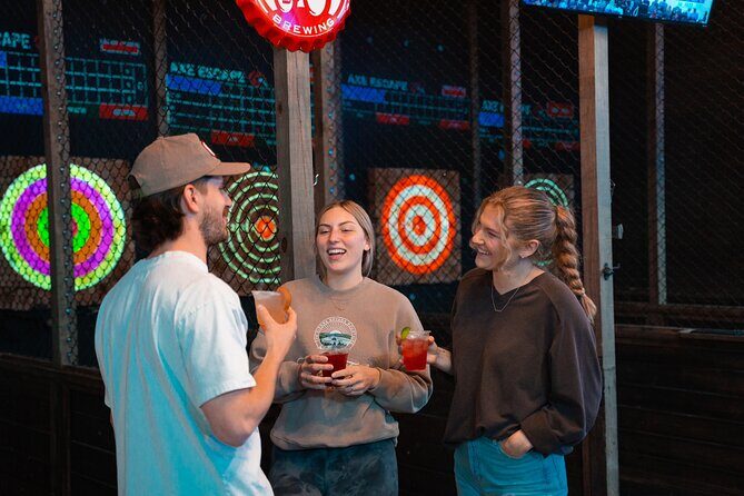 Private 1 Hour Axe Throwing Experience in Texas - The Pros and Cons Based on Reviews