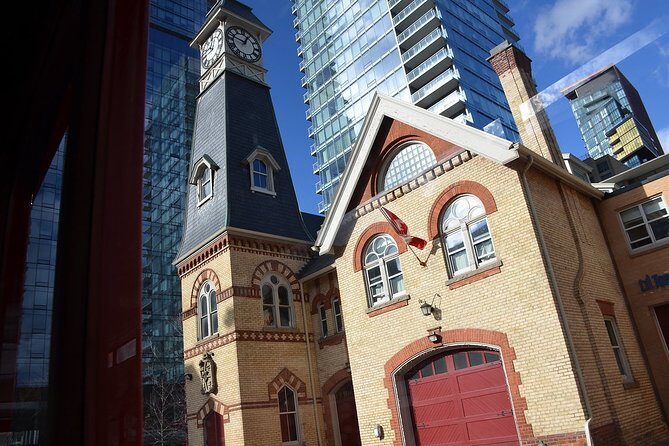 Private 4-hour City Tour of Toronto with driver and guide - Hotel pick up - What Youll See and Experience