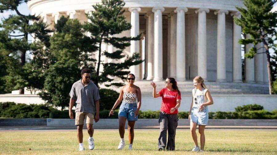 Private DC Pride Ride: LGBTQIA+ History by Electric Cart - A Tour Designed for Curious Travelers and History Enthusiasts