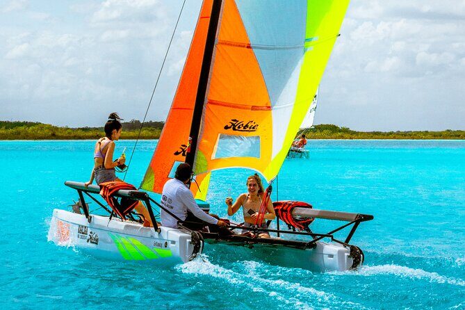 Private Eco-Tour on a Recreational Catamaran with Kayaks Included - The Value of Expert Guides and Authenticity