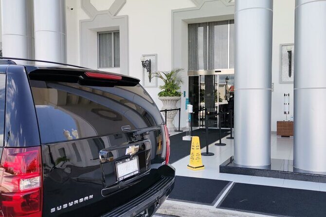 Private luxury transportation from CUN Airport to Puerto Morelos - How Does It Compare to Other Options?