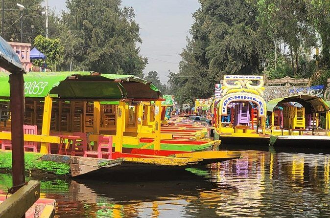 Private or Shared Tour Xochimilco Coyoacán and Frida Kahlo Museum - The Frida Kahlo Museum: Iconic Photo Stop