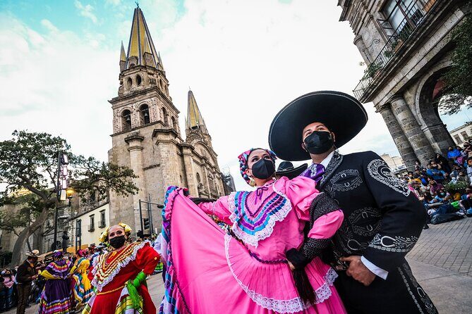 Private Photo Session in the City of Guadalajara - Authentic Experience and Practical Considerations