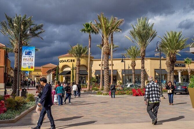 Private Shopping Tour from Palm Springs to Desert Hills Outlets - An In-Depth Review of the Experience