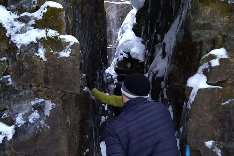 Private Singhampton Caves Snowshoe-Collingwood/Blue Mountain - What Makes This Tour Stand Out