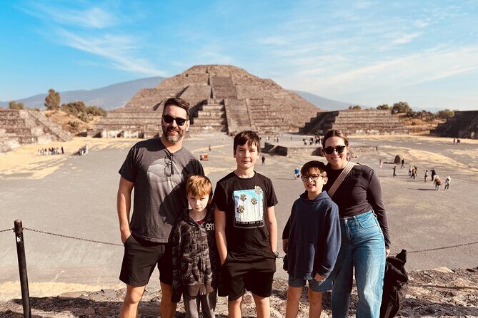 Private Tour in VAN Mexico City to Teotihuacan Pyramids - What Makes This Tour Stand Out?