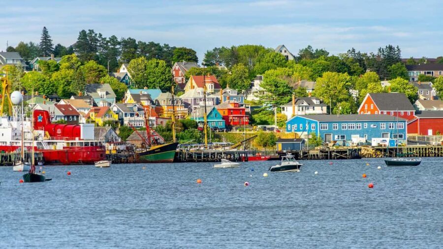 Private Tour: Peggys Cove, Mahone Bay & Lunenburg 8 hrs - The Practicalities and Value