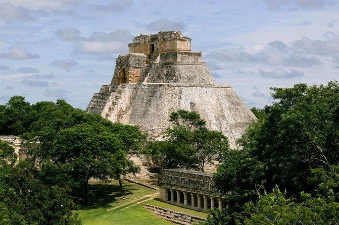 Private Tour: Uxmal & Hacienda Sotuta de Peon by Yucatan Concierge - Hacienda Sotuta de Peon: A Step Back in Time